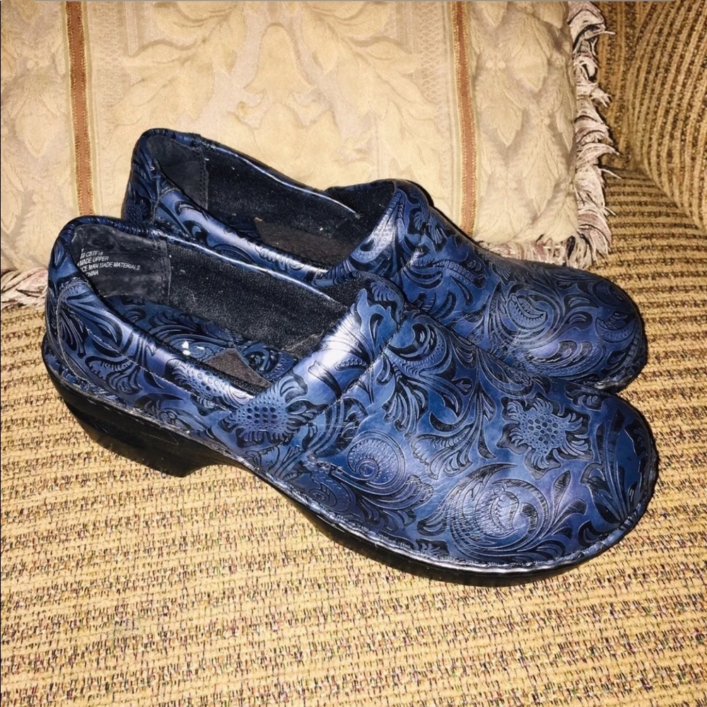 B.O.C Peggy Navy Blue Leather Clogs - Gem